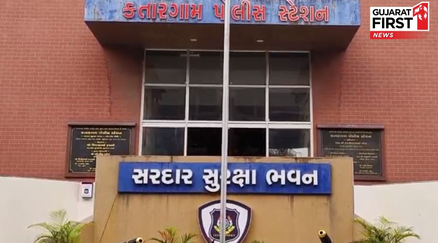 Surat : અનાથ આશ્રમ બહાર ત્યજી દેવાયેલ બાળકી જિંદગીની જંગ હારી - Gujarat ...