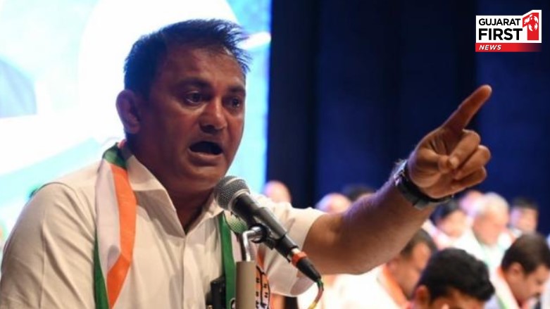 Paresh Dhanani નો ટ્વીટ બોમ્બ! 'સિંઘમ'ના દ્રશ્યો સાથે કવિતા કરી પોસ્ટ ...