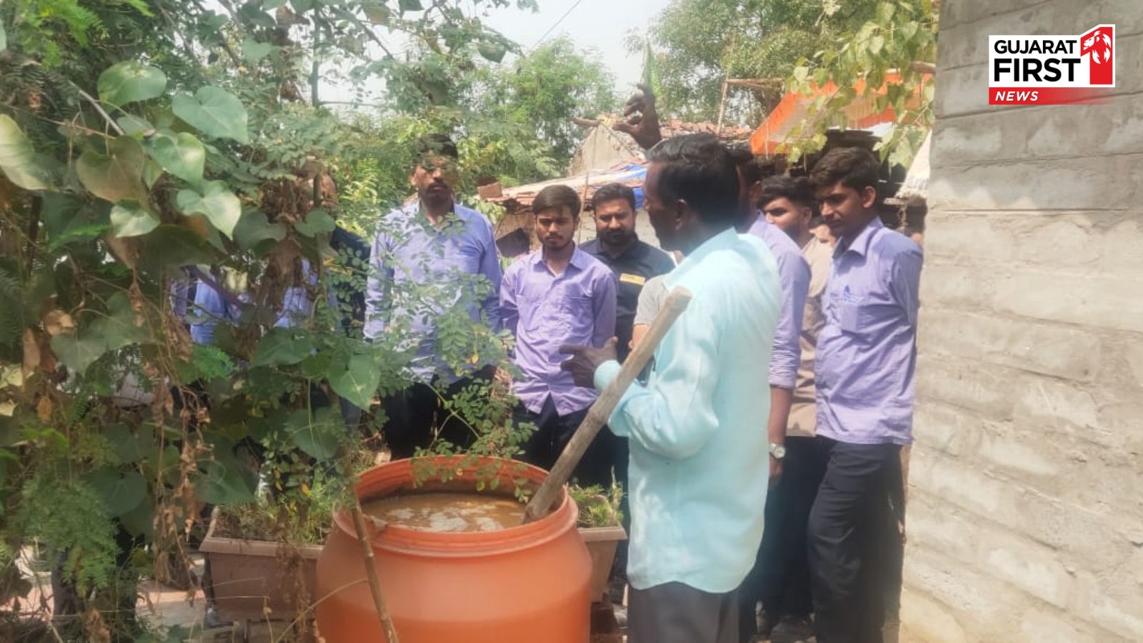 પ્રાકૃતિક ખેતી અપનાવનારા કાશીરામભાઈ વાઘેલા અન્ય ખેડૂતો માટે બન્યા ...